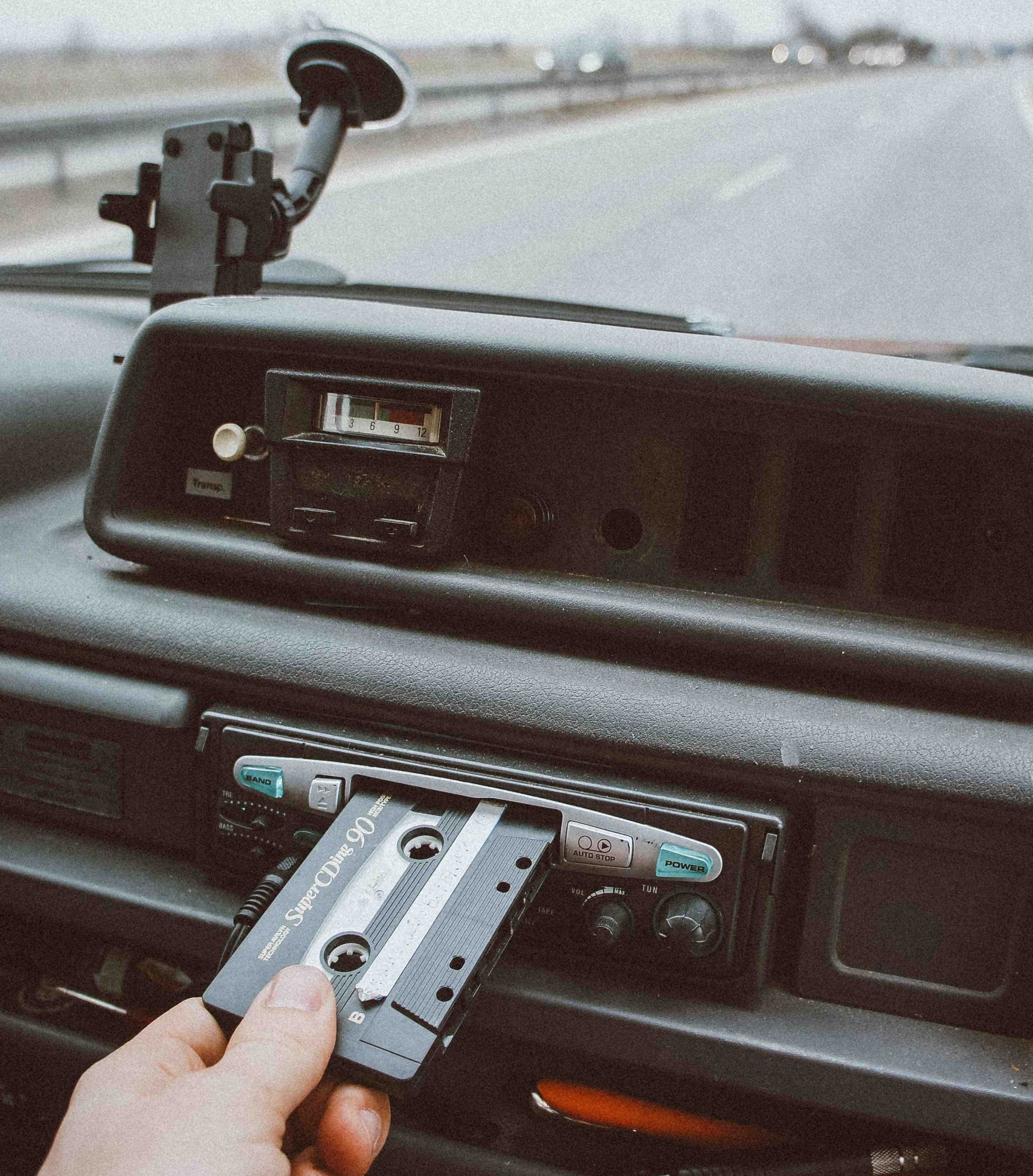 Great inventions: the car radio | Hagerty UK
