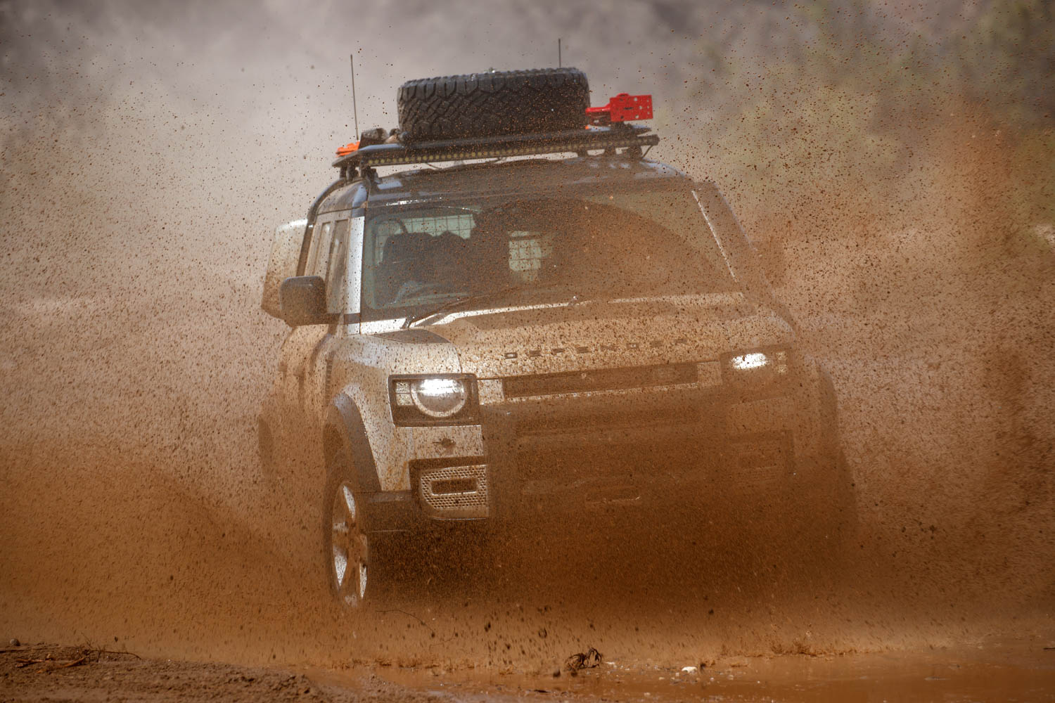 Driving the 2020 Land Rover Defender proves it's ready to conquer the ...
