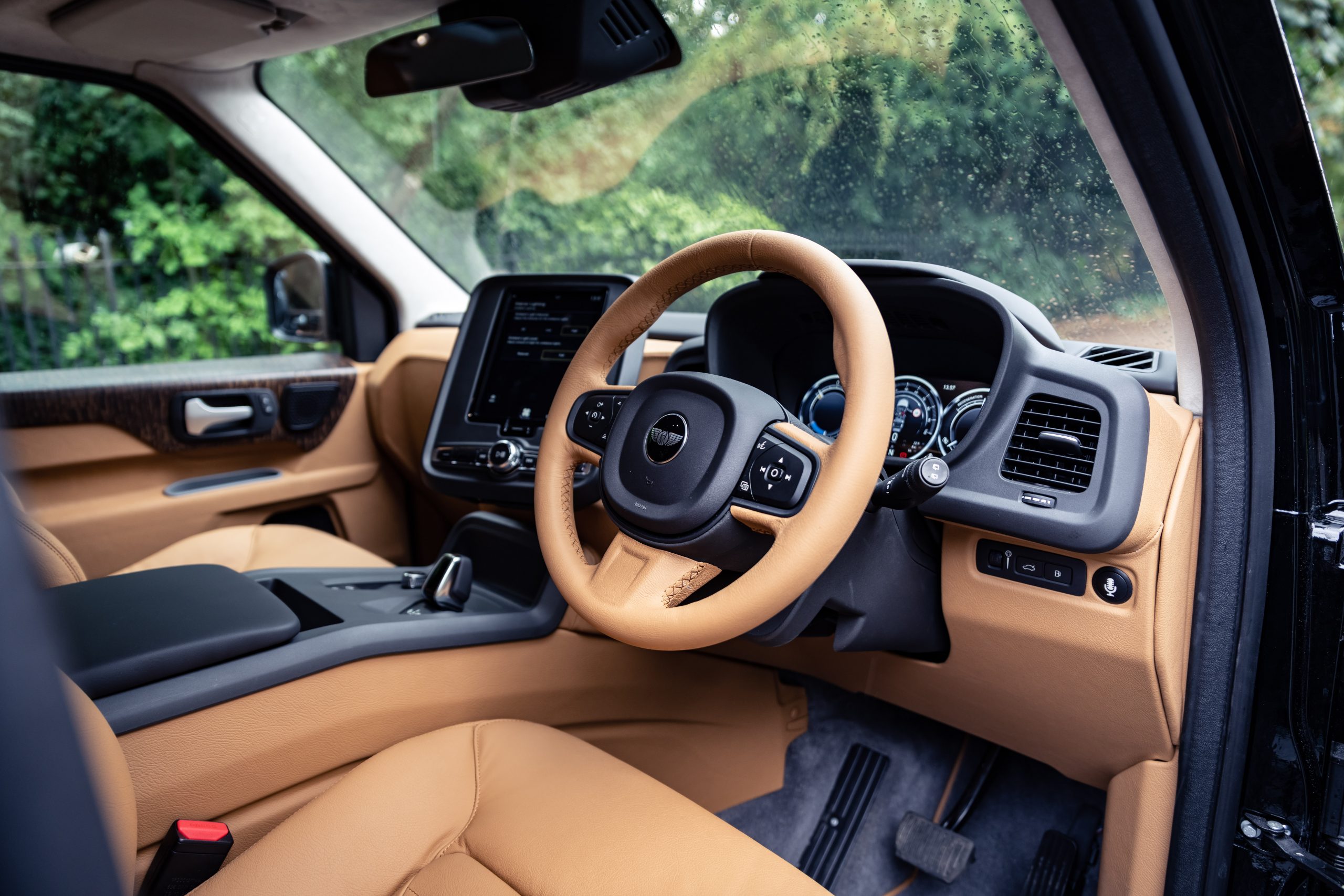 London taxi is transformed into a luxury limo | Hagerty UK