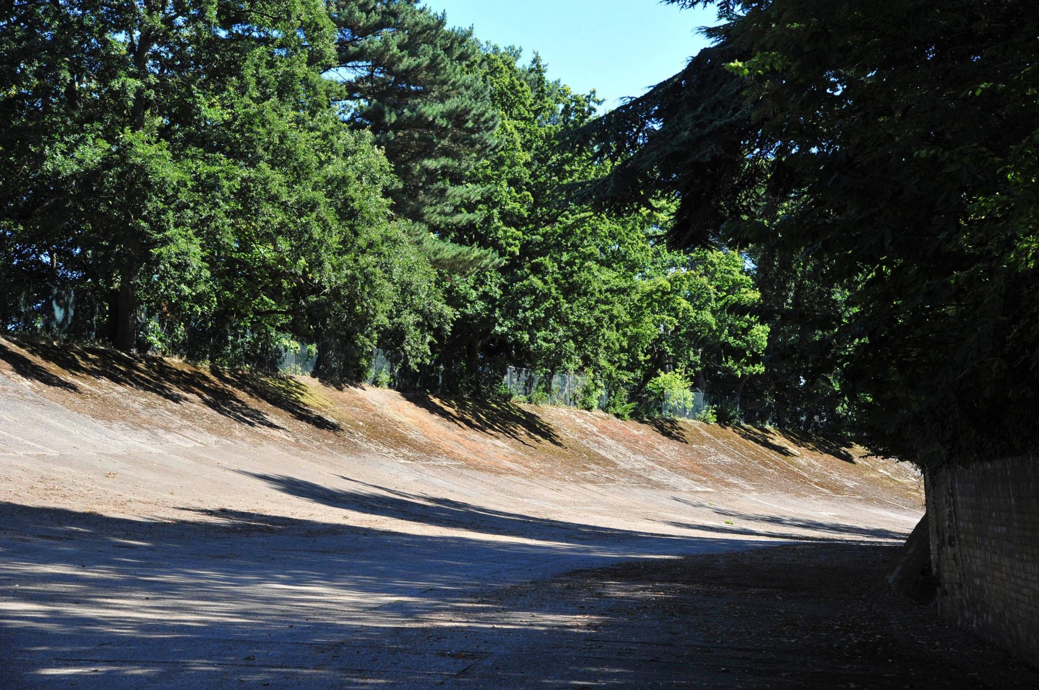 A brief history of Brooklands, the birthplace of motor racing | Hagerty UK