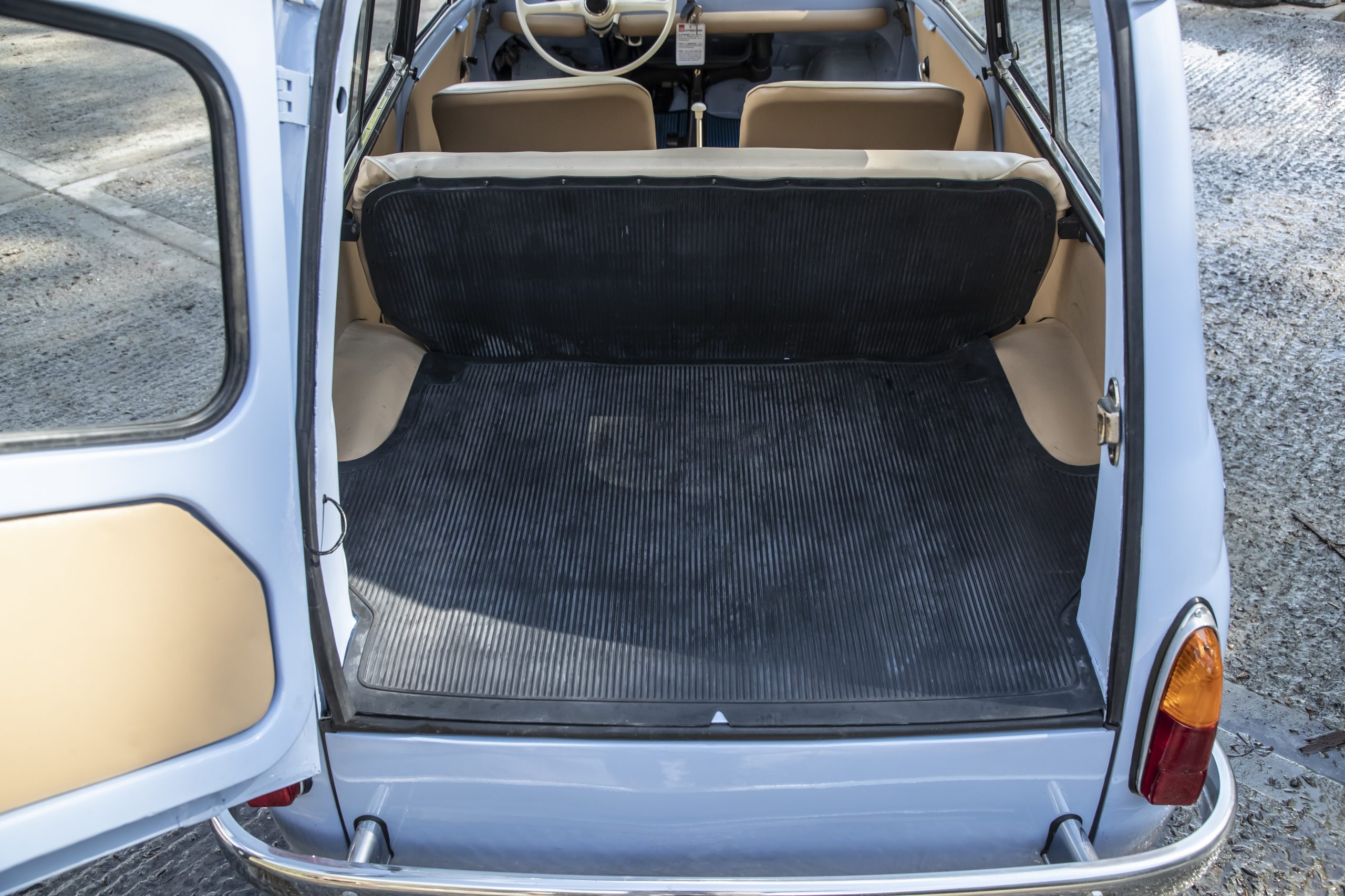 Tiny Happy People: Driving a titchy classic kei car is big fun | Hagerty UK