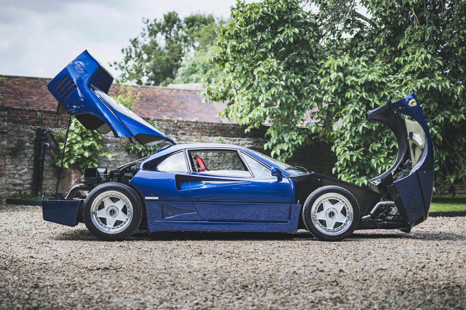 Feeling Blu? Famous F40 sets online auction record | Hagerty UK