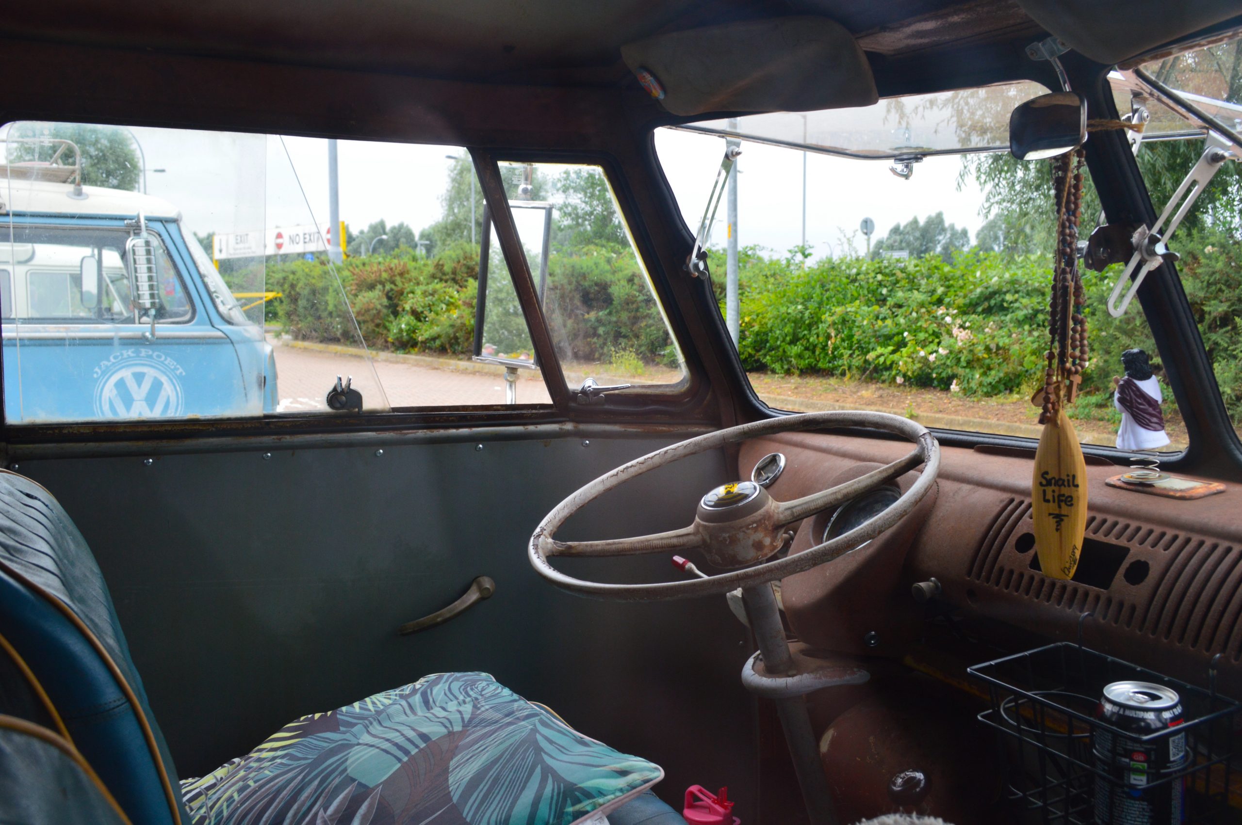 Your classics: The Thompsons and their 1961 Volkswagen T2 split screen ...