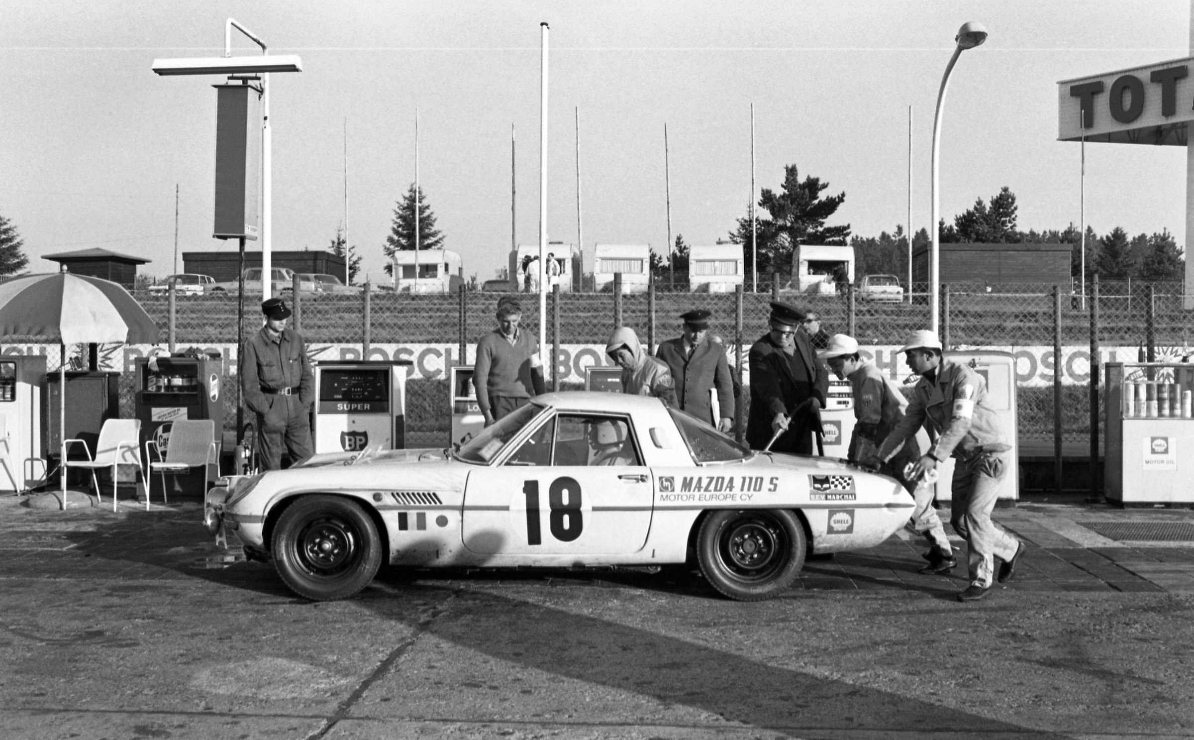 Freeze Frame: Mazda’s first Marathon | Hagerty UK