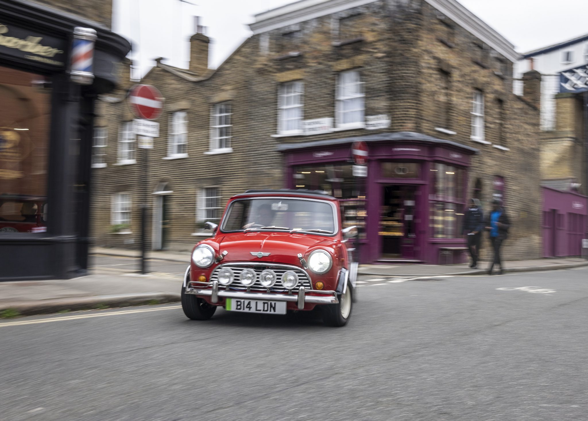 Electrogenic Mini review: Exploring London in the perfect city car ...