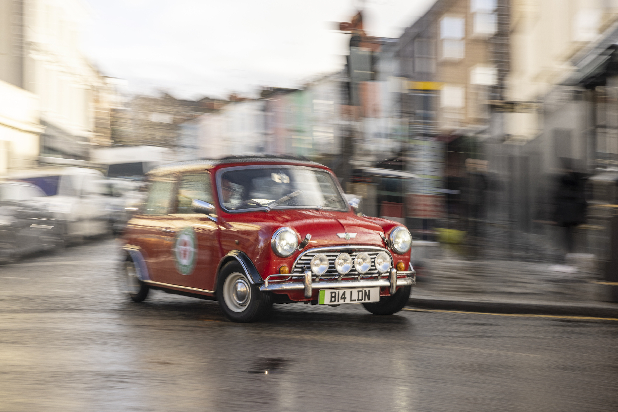 Electrogenic Mini review: Exploring London in the perfect city car ...