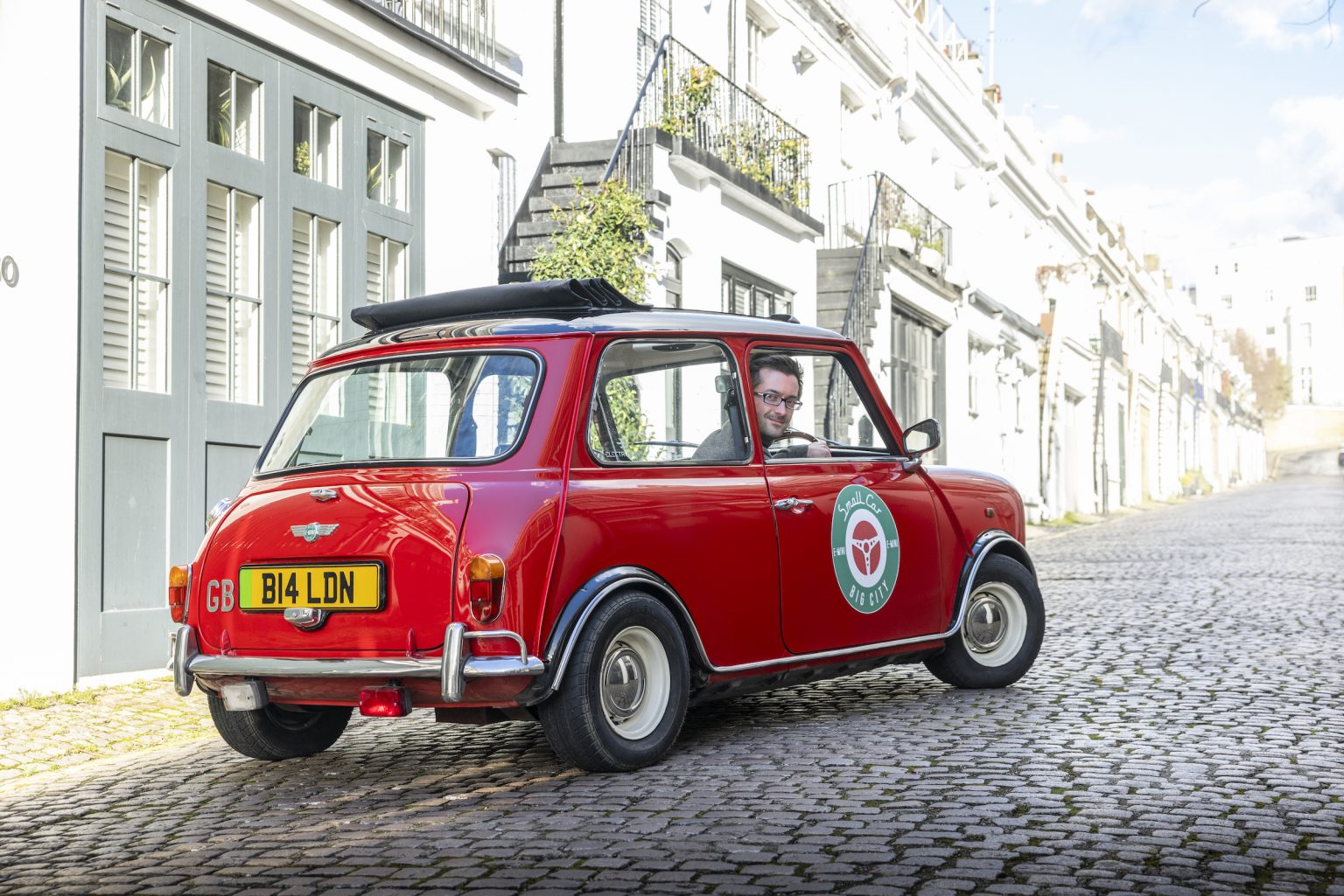 Electrogenic Mini review: Exploring London in the perfect city car ...