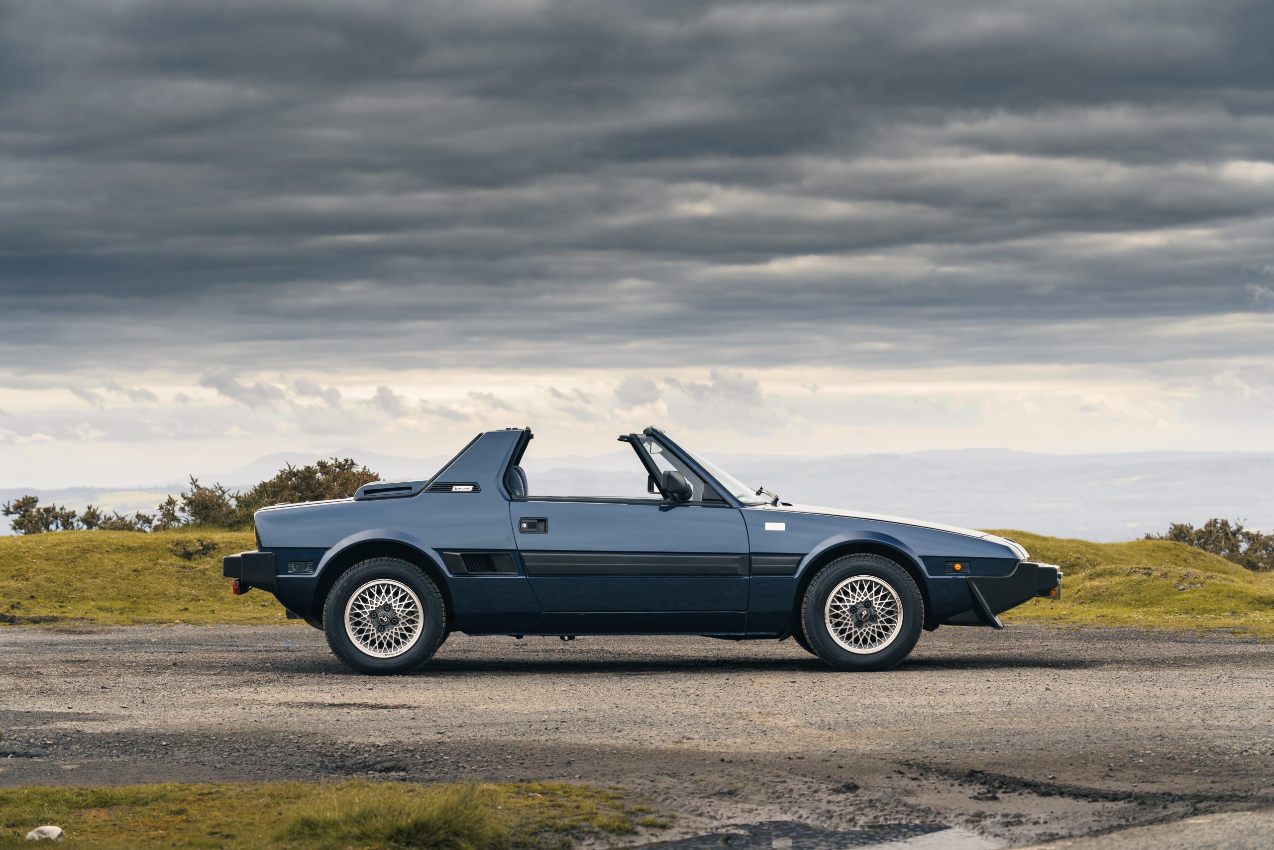 Retro Rematch: Fiat X1/9 vs Triumph TR7 | Hagerty UK