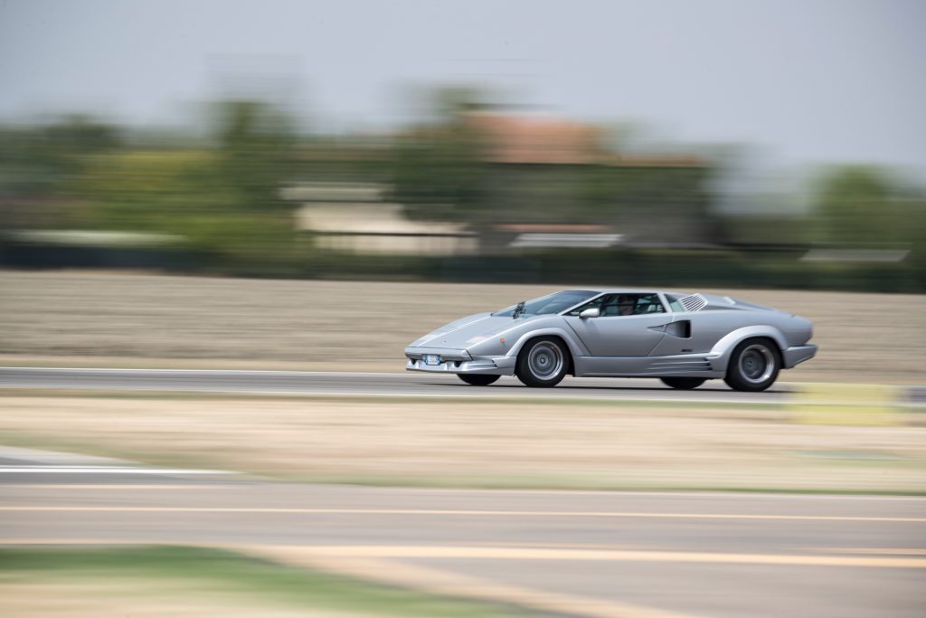 Driving the Greats: The Lamborghini Countach is terrifying and ...