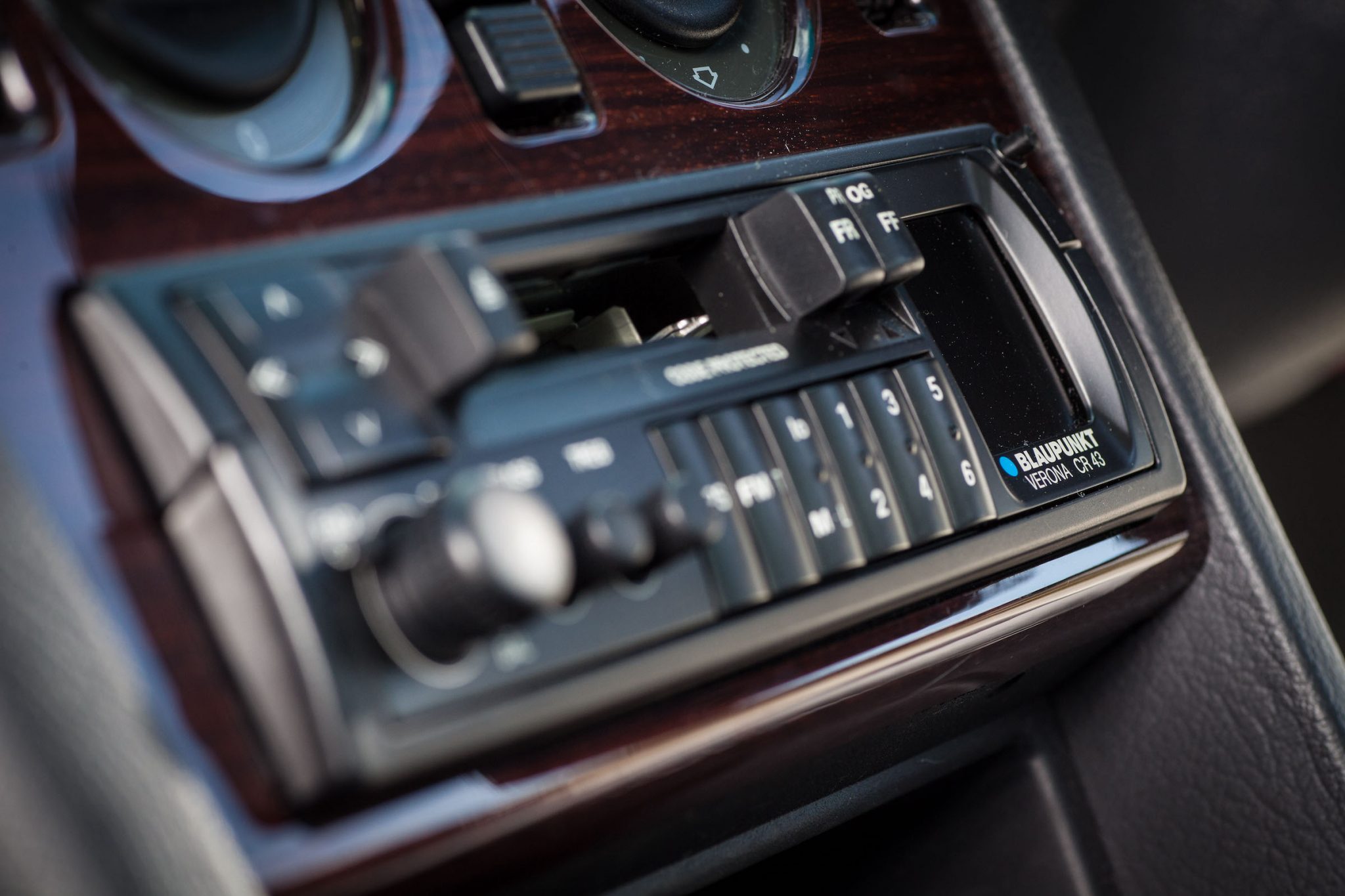 Talking dashboards, car phones and graphic equalisers: The '80s car ...