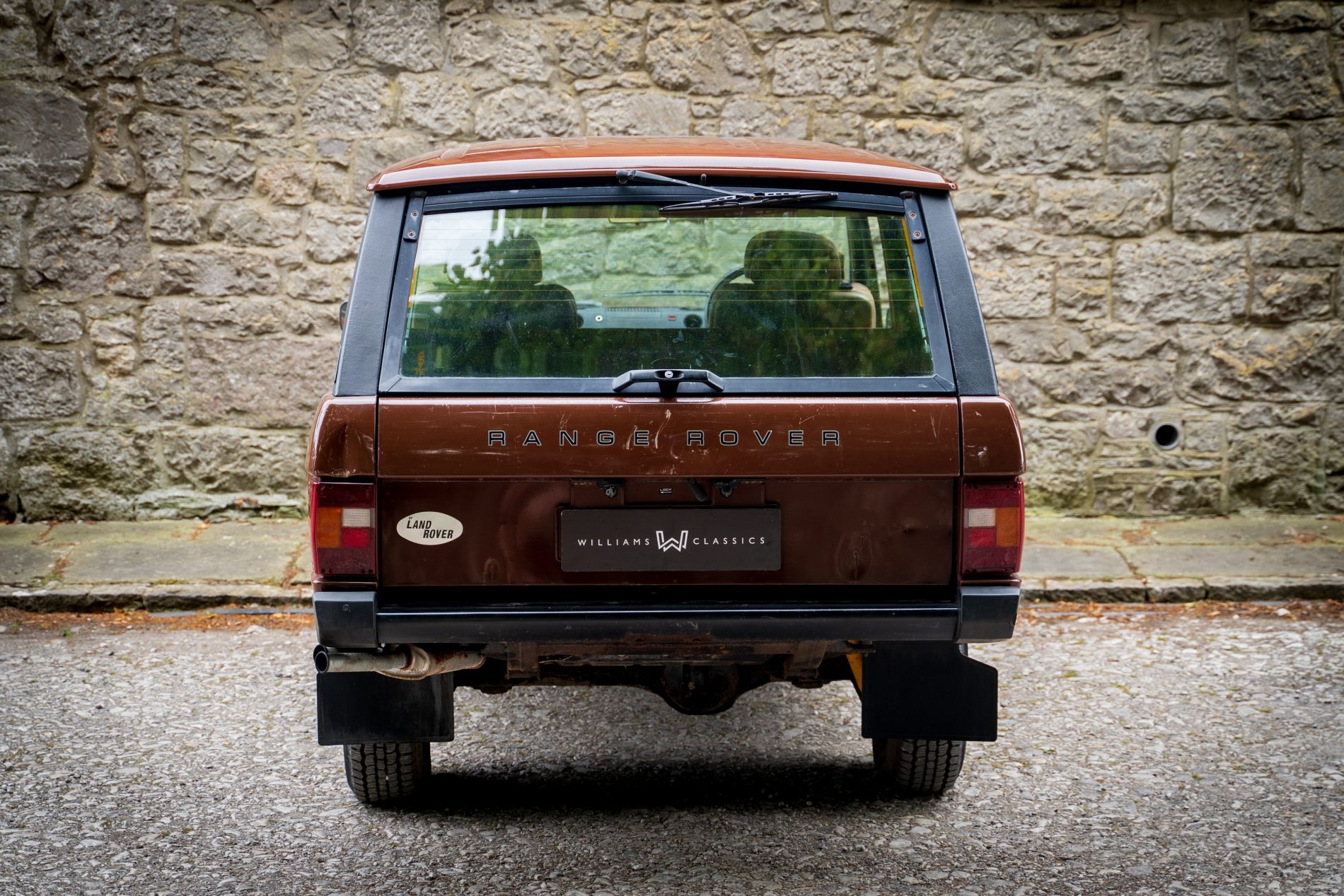 What's all this then? Ex-undercover police Range Rover Commercial for ...