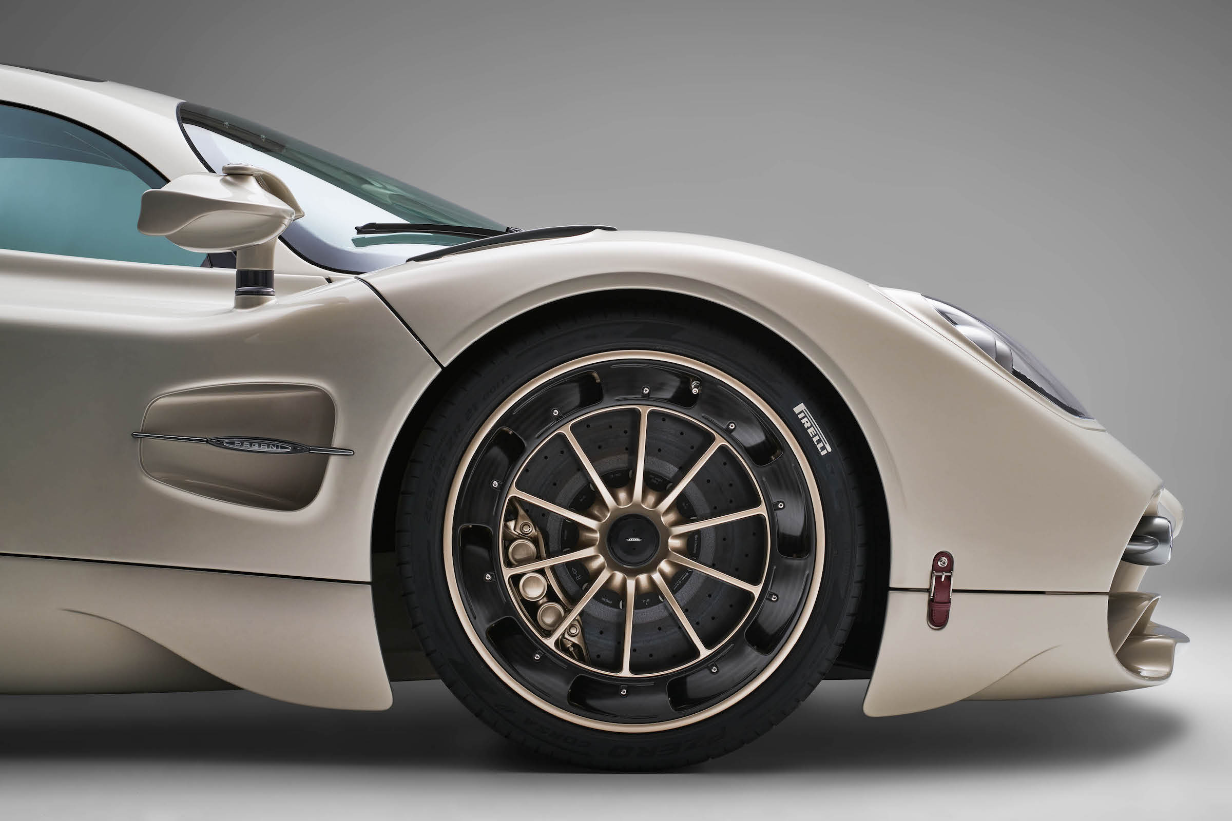 864bhp Pagani Utopia joins the manual supercar club | Hagerty UK