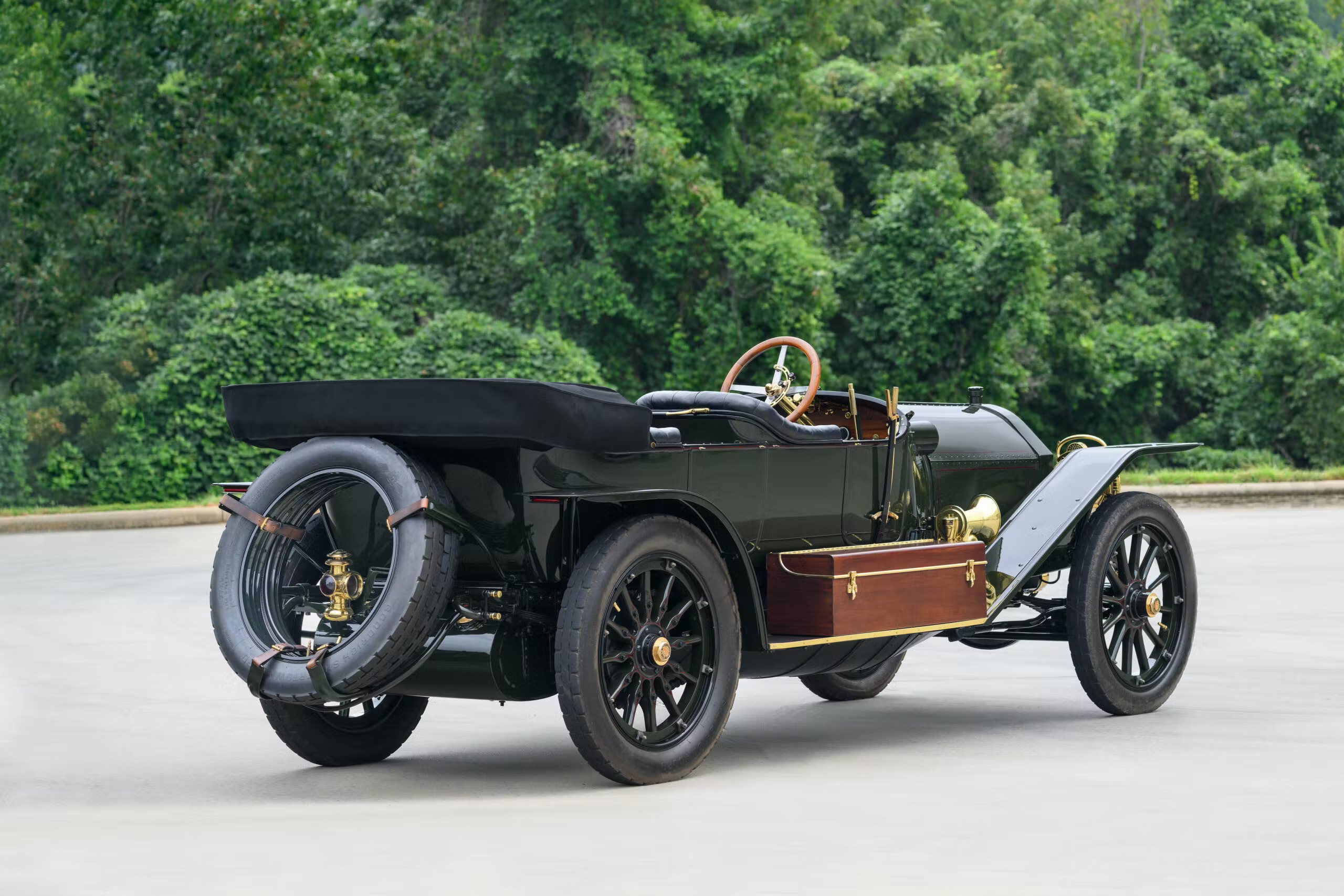 111-year old veteran Simplex is the king of 2023’s biggest car auction ...