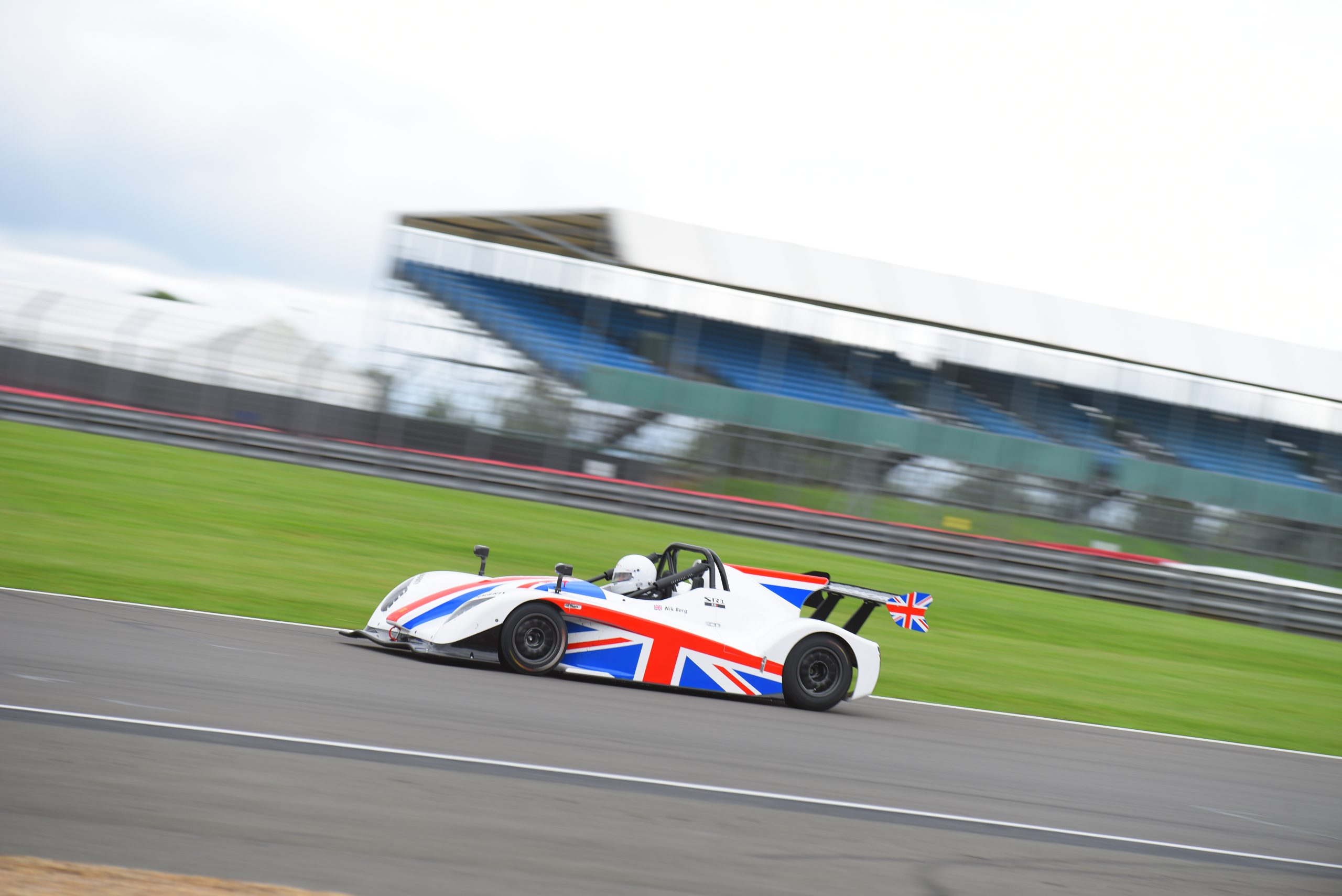 My first Radical experiment with downforce | Hagerty UK