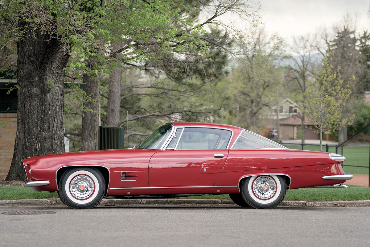 Cars That Time Forgot: Ghia L6.4 | Hagerty UK