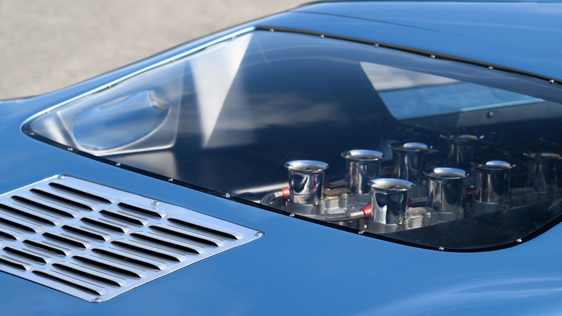 Will This Road-Going GT40’s “Colourful” History Add to Its Auction ...