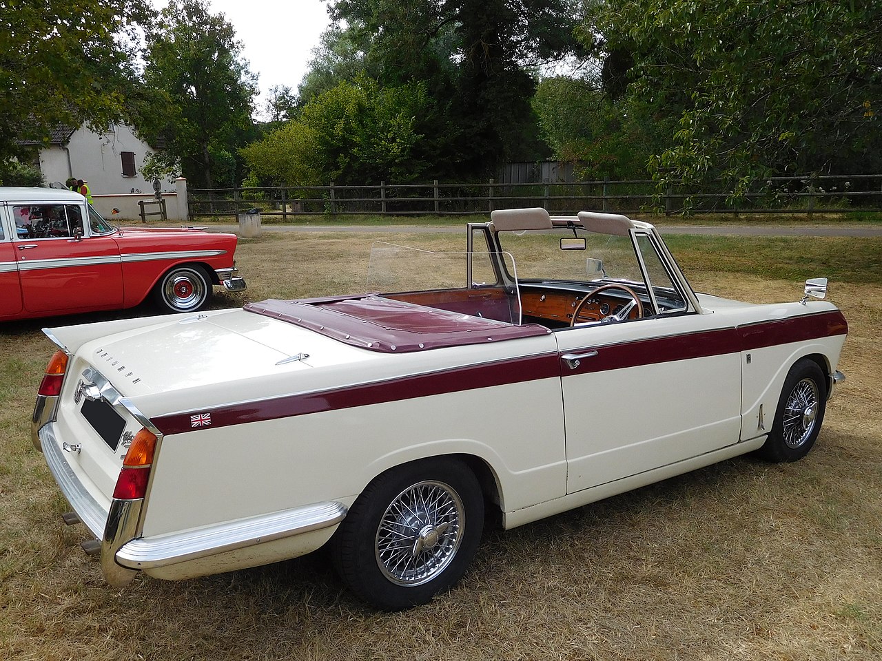 Classic Convertibles That Won’t Break the Bank | Hagerty UK