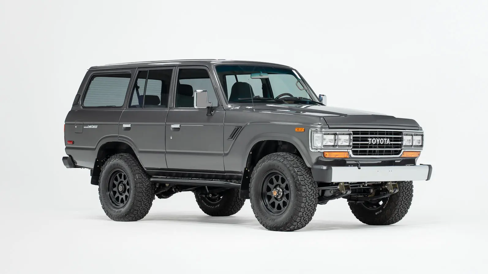 This Classic Land Cruiser Wants to be a Porsche | Hagerty UK