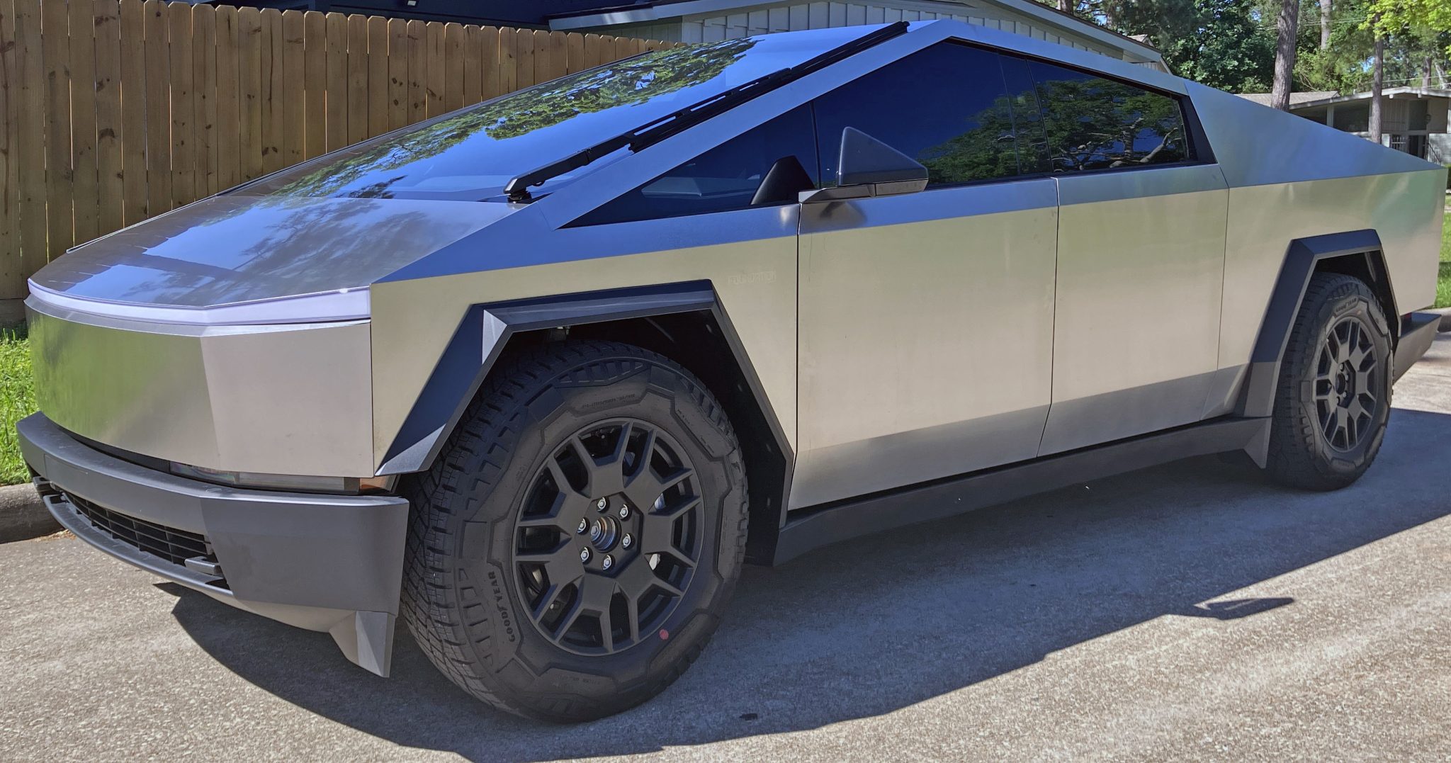 From All Angles, the 2024 Tesla Cybertruck Is Just Different | Hagerty UK