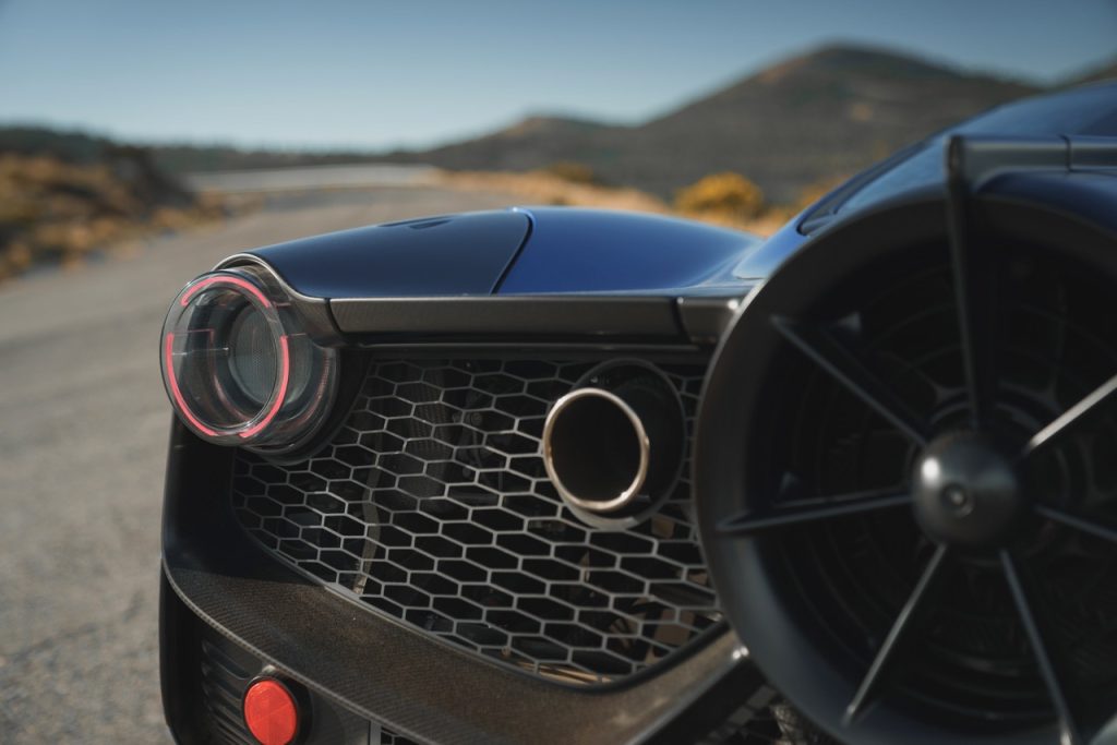 EXCLUSIVE: The GMA T.50 Finally Meets Its Ancestor, the McLaren F1 ...