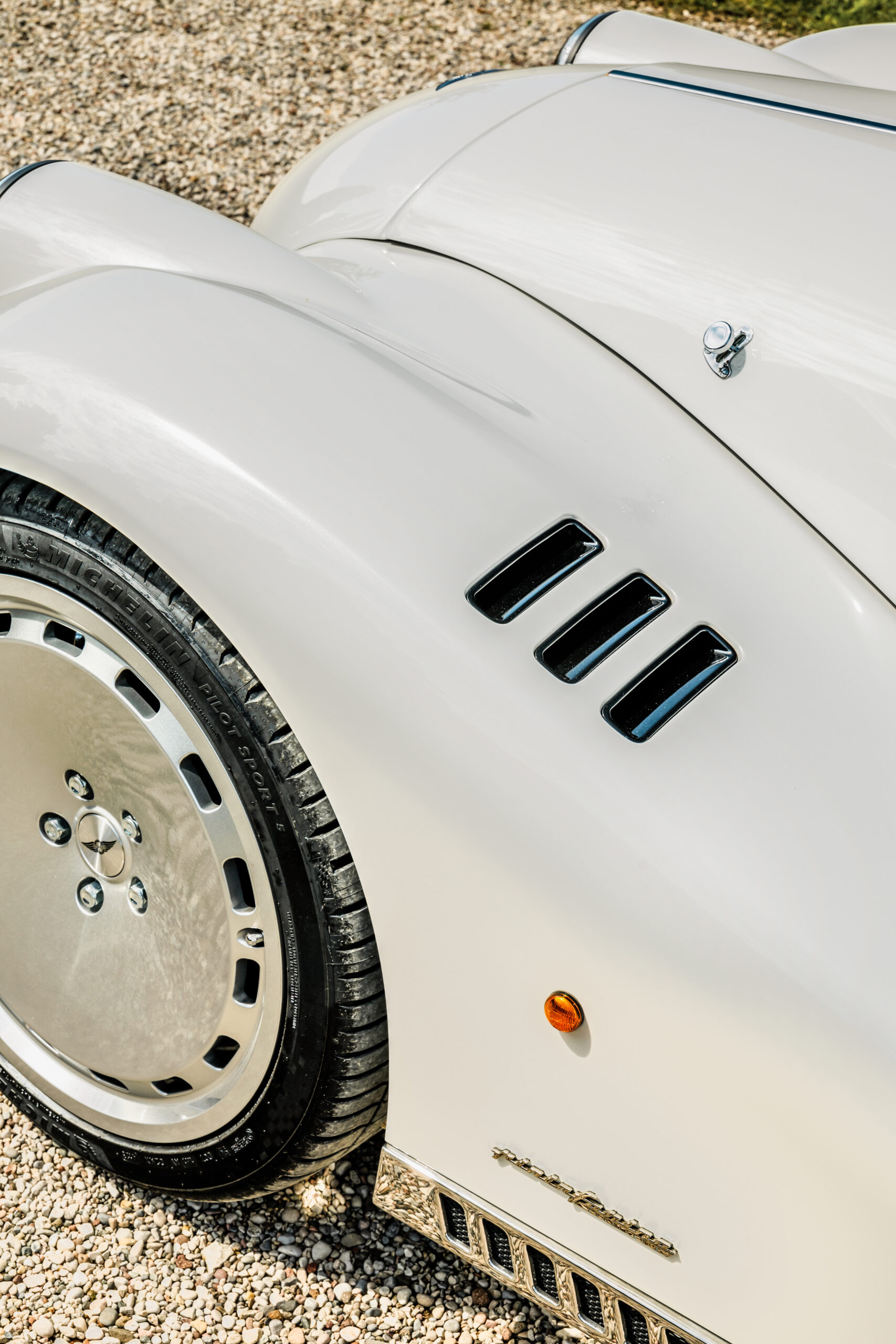 Design Breakdown: Pininfarina Works Its Magic on the Morgan Midsummer ...